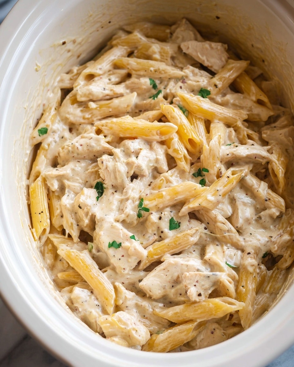 Slow Cooker Chicken Alfredo: Creamy, Easy & Irresistible